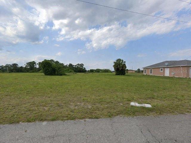 7015 Gill Cir, Labelle, FL 33935