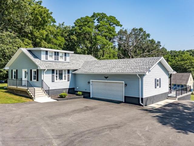 7015 W 132nd Ave, Cedar Lake, IN 46303