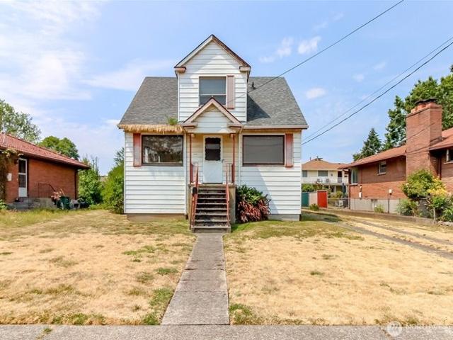 7015 12th Ave SW, Seattle, WA 98106
