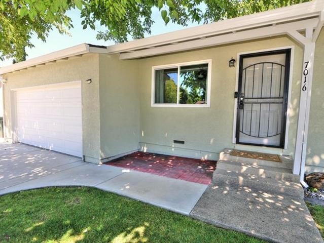 7016 Bobby St, Orangevale, CA 95662