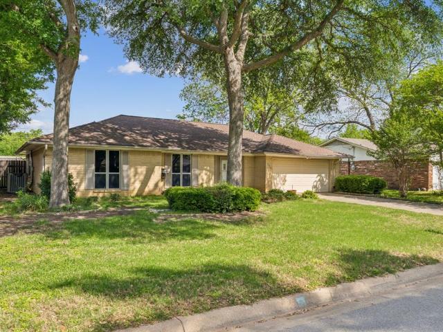 7016 Briardale Dr, North Richland Hills, TX 76182 | MLS #21244 | Compass