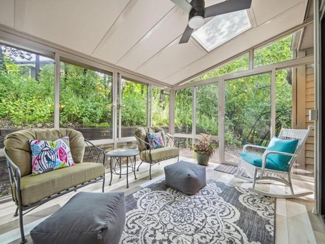 7017 Edenvale Blvd, Eden Prairie, MN 55346