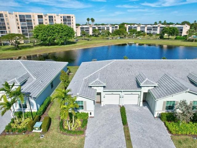 7017 Peters Ln, Delray Beach, FL 33446