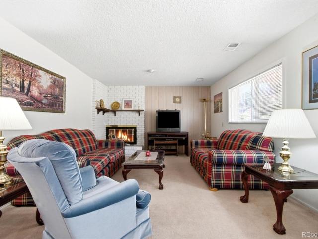 7017 S Quince Circle
