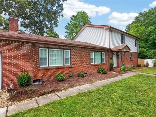 7018 Hunters Ct, Norfolk, VA 23518