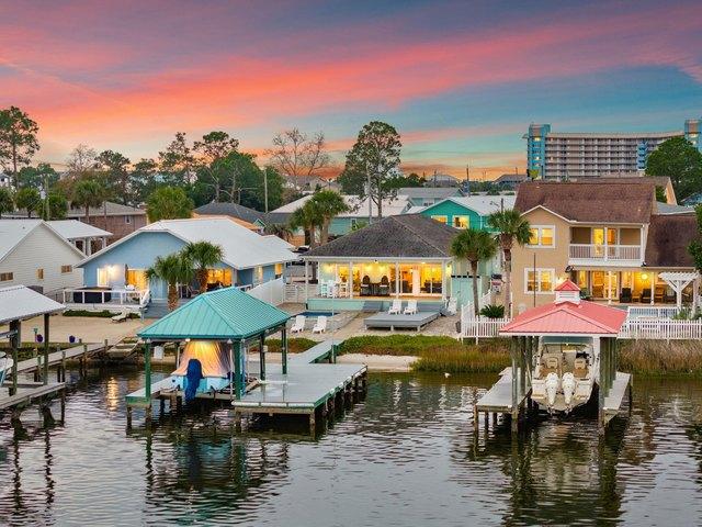 7018 S Lagoon Dr, Panama City Beach, FL 32408