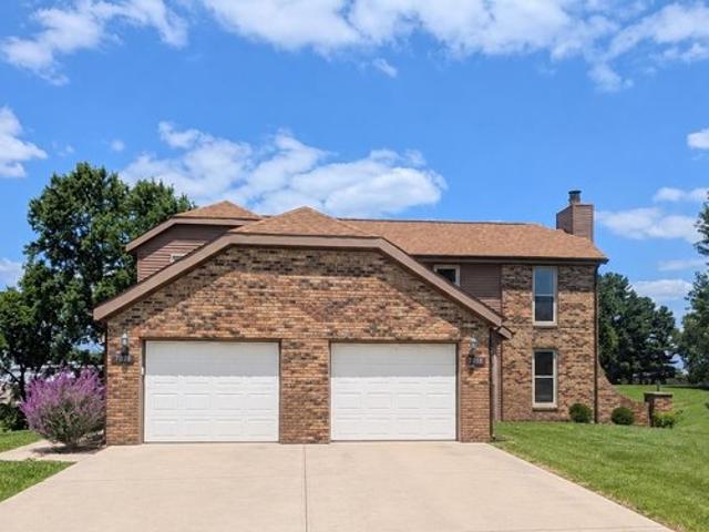 7018 Sherman Dr, Aurora, IN 47001