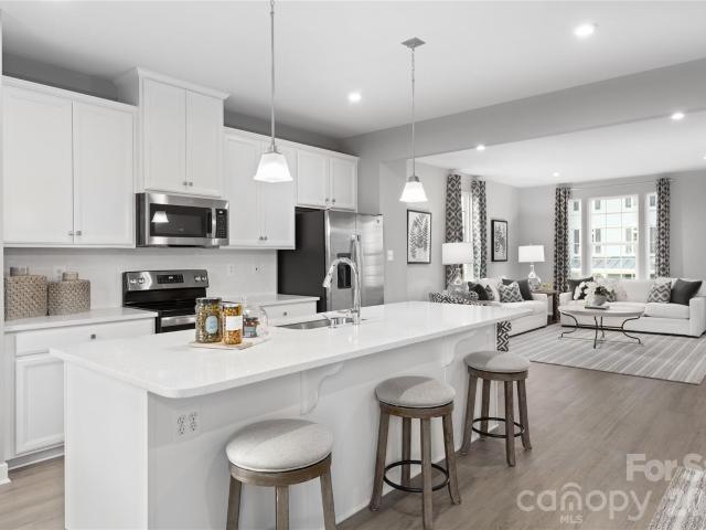 7018 Yorkshire Pl Way, Charlotte, NC 28273 | MLS #4337