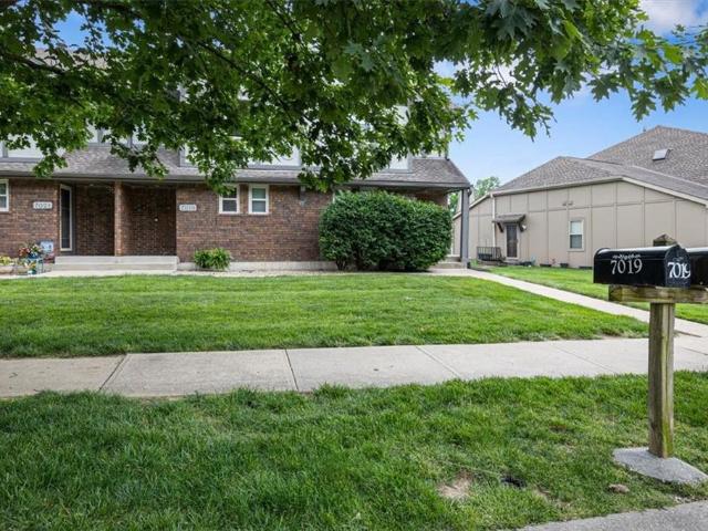 7019 N Fisk Court