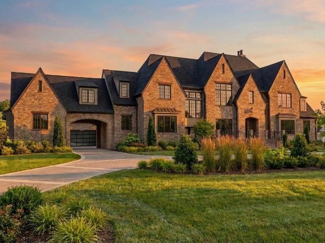 7019 Belcastle Lane