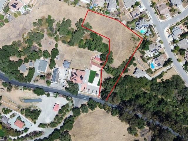 7010 E San Felipe Rd # 2, San Jose, CA 95135