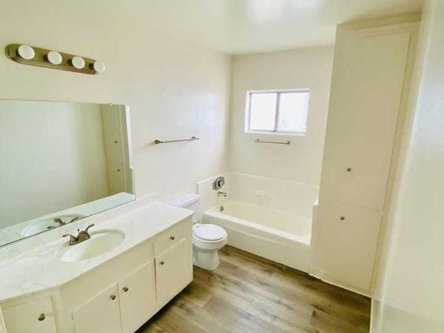 7010 Lanewood Ave LLC 1 Bedroom Apartment for Rent at 7010 Lanewood Ave, Los Angeles, CA 90028 Central Hollywood