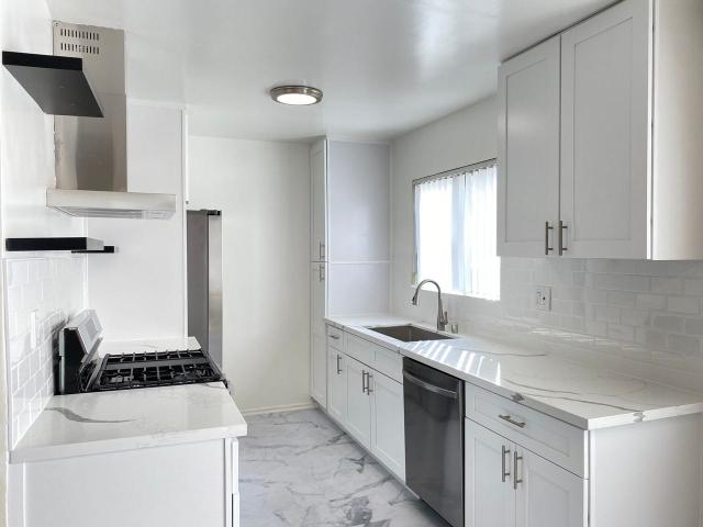 7010 Lanewood Ave LLC 2 Bedroom Apartment for Rent at 7010 Lanewood Ave, Los Angeles, CA 90028 Central Hollywood