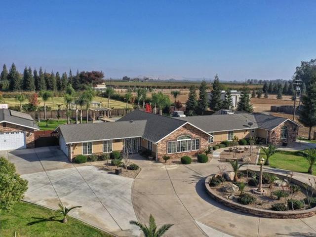 7010 S Frankwood Ave, Reedley, CA 93654