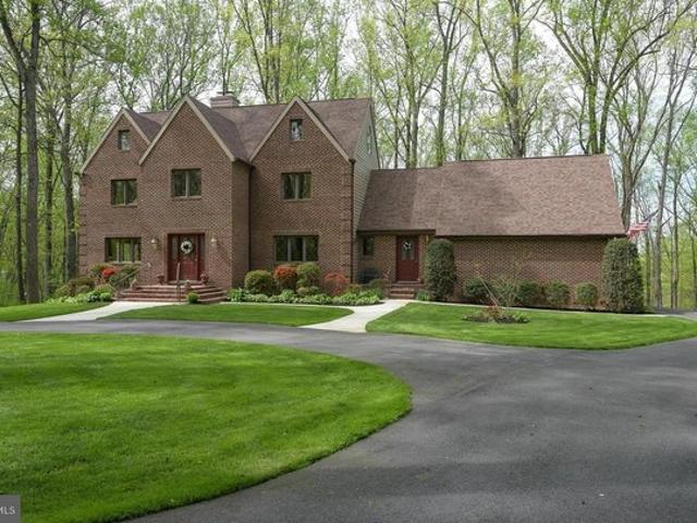 7012 Wellington Dr, Marriottsville, MD 21104