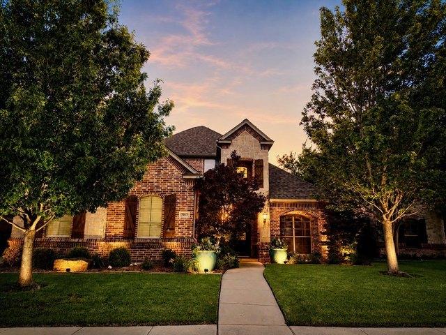 7013 Cherrybark Ln, North Richland Hills, TX 76182