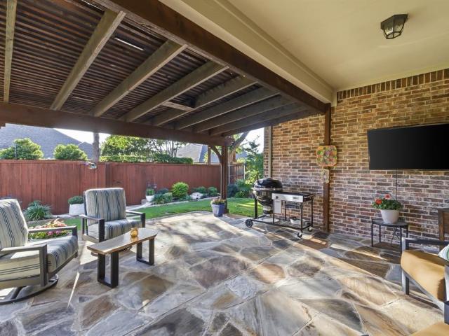 7013 Cherrybark Lane