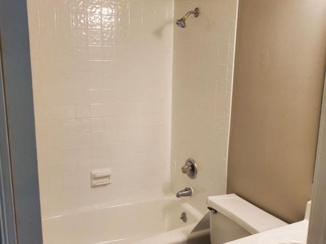 7013 7015 Orchard 3 Bedroom Apartment for Rent at 7013 Orchard St, Pleasant Valley, MO 64068