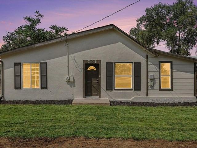 701 35th St, Evans, CO 80620