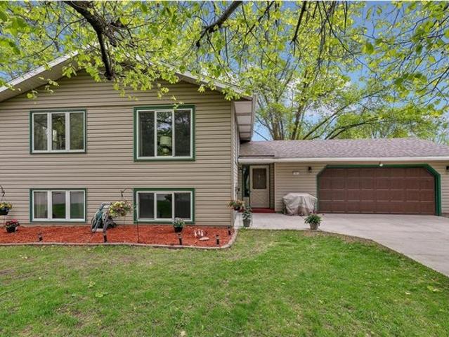 701 6th Ave N, Sauk Rapids, MN 56379