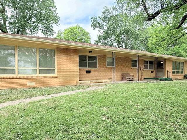 701 703 S Coble, Marion, KS 66861