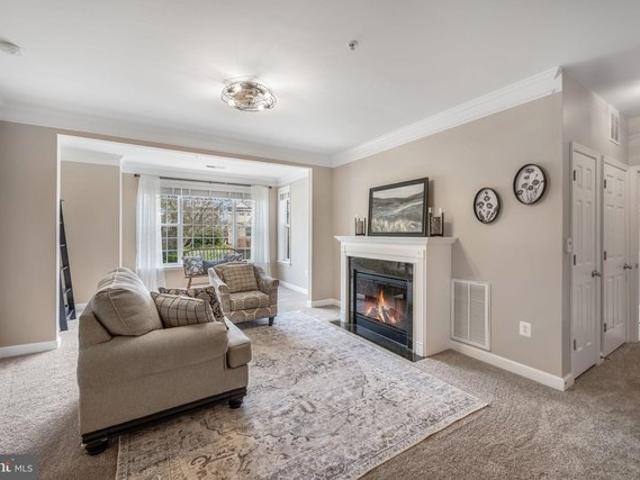 701 Cobblestone Blvd Unit 203, Fredericksburg, VA 22401