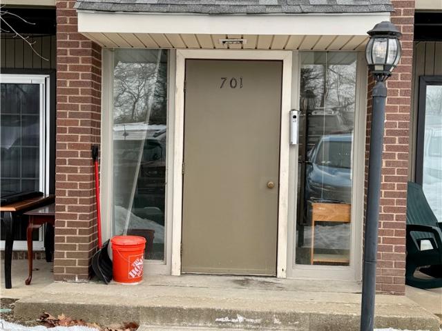 701 College Park Dr. 10