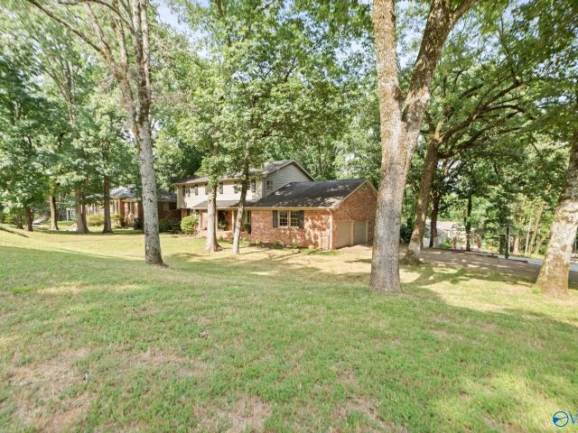 701 Corlett Drive SE