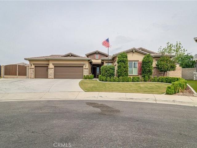 701 Christensen Ct, Bakersfield, CA 93314