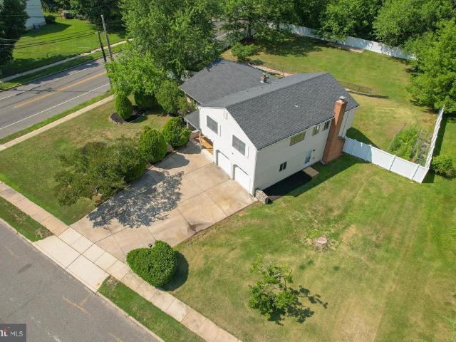 701 Crestbrook Avenue