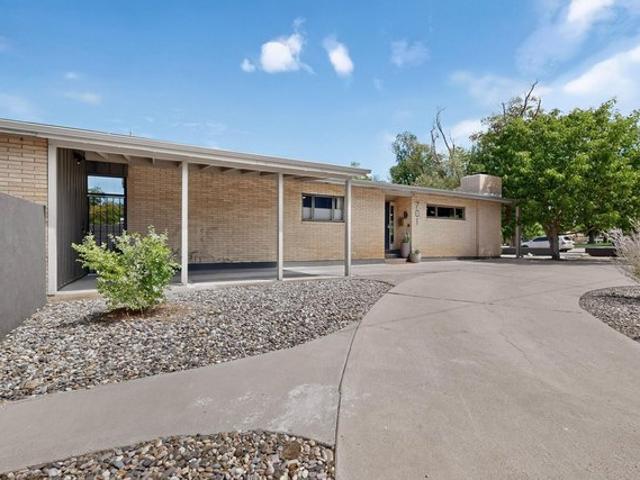 701 Alvarado Dr NE, Albuquerque, NM 87108