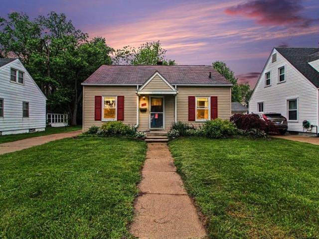701 Auburn St, Plymouth, MI 48170
