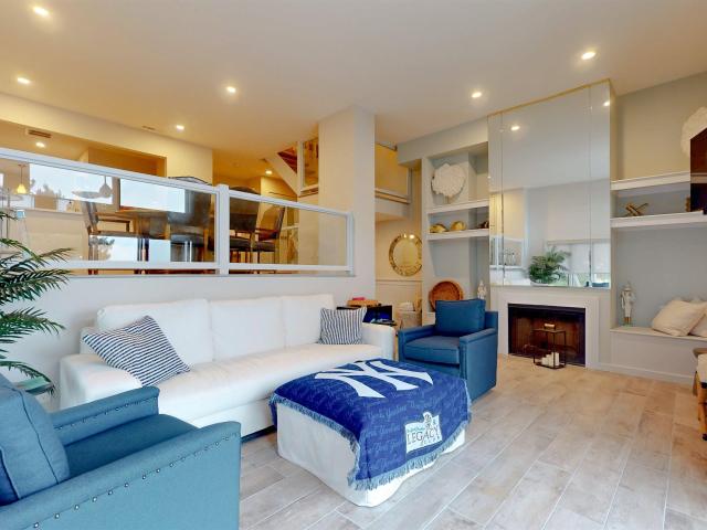 701 Bayshore Ave