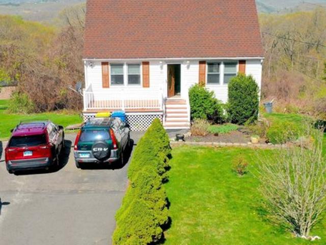 701 Bucks Hill Rd, Waterbury, CT 06704