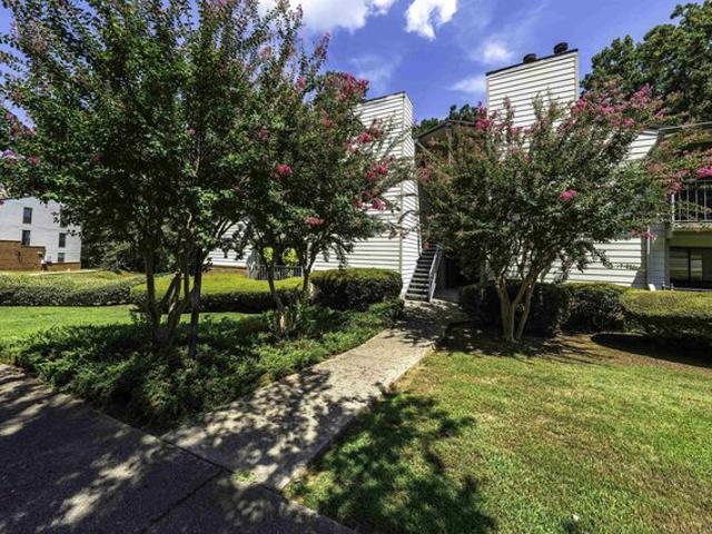 701 Gables Dr Unit 701, Hoover, AL 35244