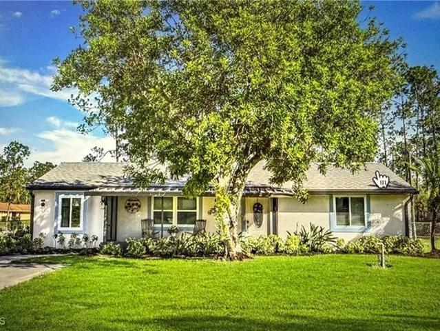 701 E 14th St, Lehigh Acres, FL 33972