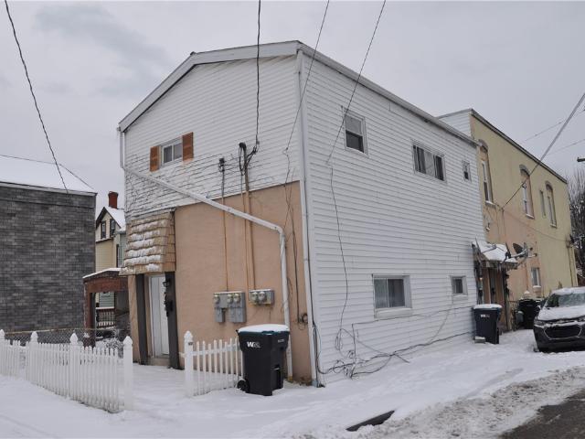 701 E 2nd