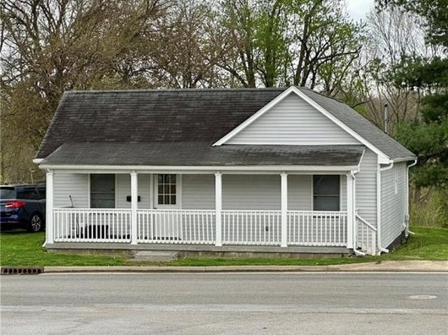 701 E Hackberry St, Salem, IN 47167