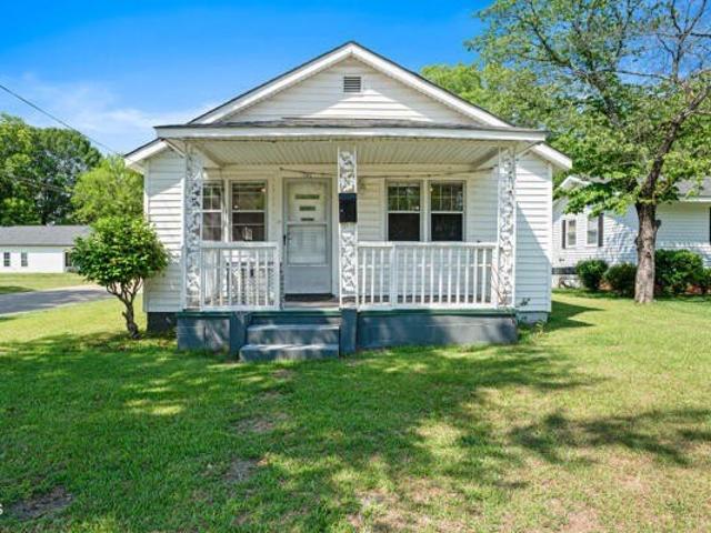 701 E Harnett St, Dunn, NC 28334