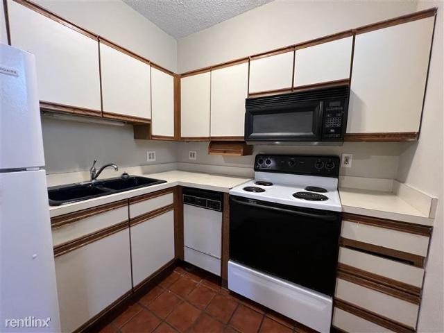 701 Emmet 3 Bedroom Apartment for Rent at 701 Emmet Street, Ypsilanti, MI 48197