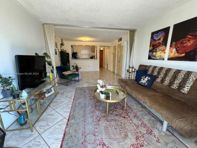 701 Euclid Ave #203, Miami Beach, FL 33139