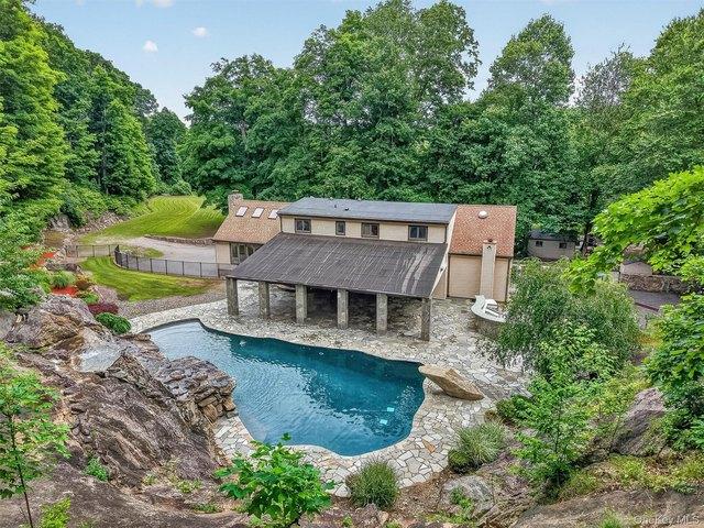 701 Fair St, Carmel, NY 10512