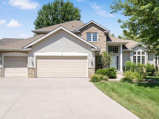701 Heron Cir N, Oakdale, MN 55128