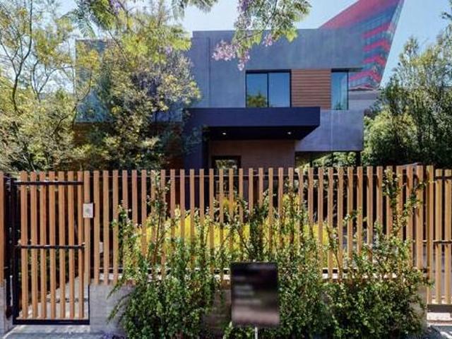 701 Huntley Dr, West Hollywood, CA 90069