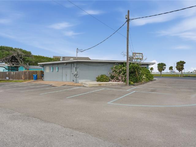 701 Hwy 35 N