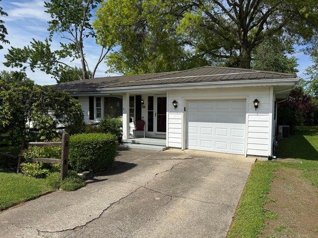 701 Oak Dr, Washington Court House, OH 43160