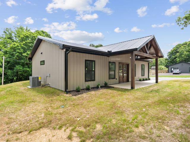 701 Oak Grove Rd