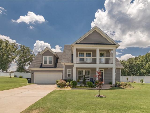 701 Oak Hill Lane