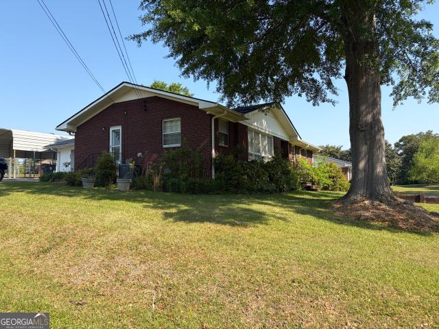 701 Oakcrest Drive