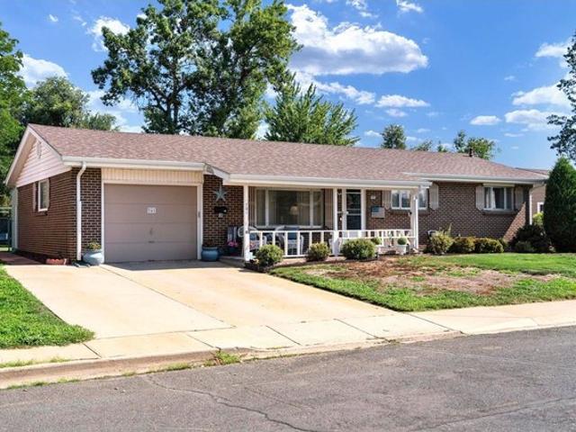 701 Lois Dr, Louisville, CO 80027
